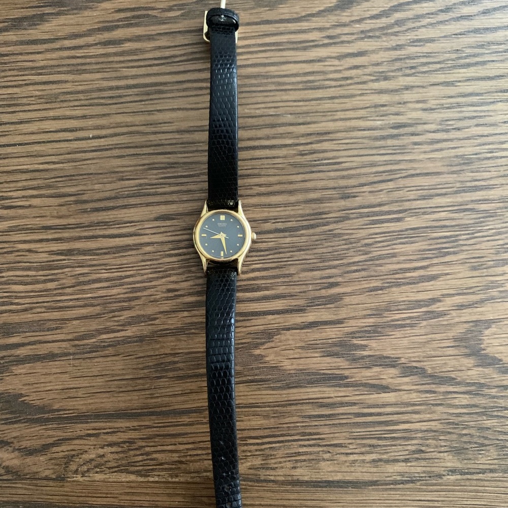 Sieko Genuine Lizard Wristwatch - Gem